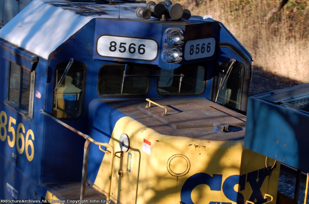 CSXT 8566 Cab Shot